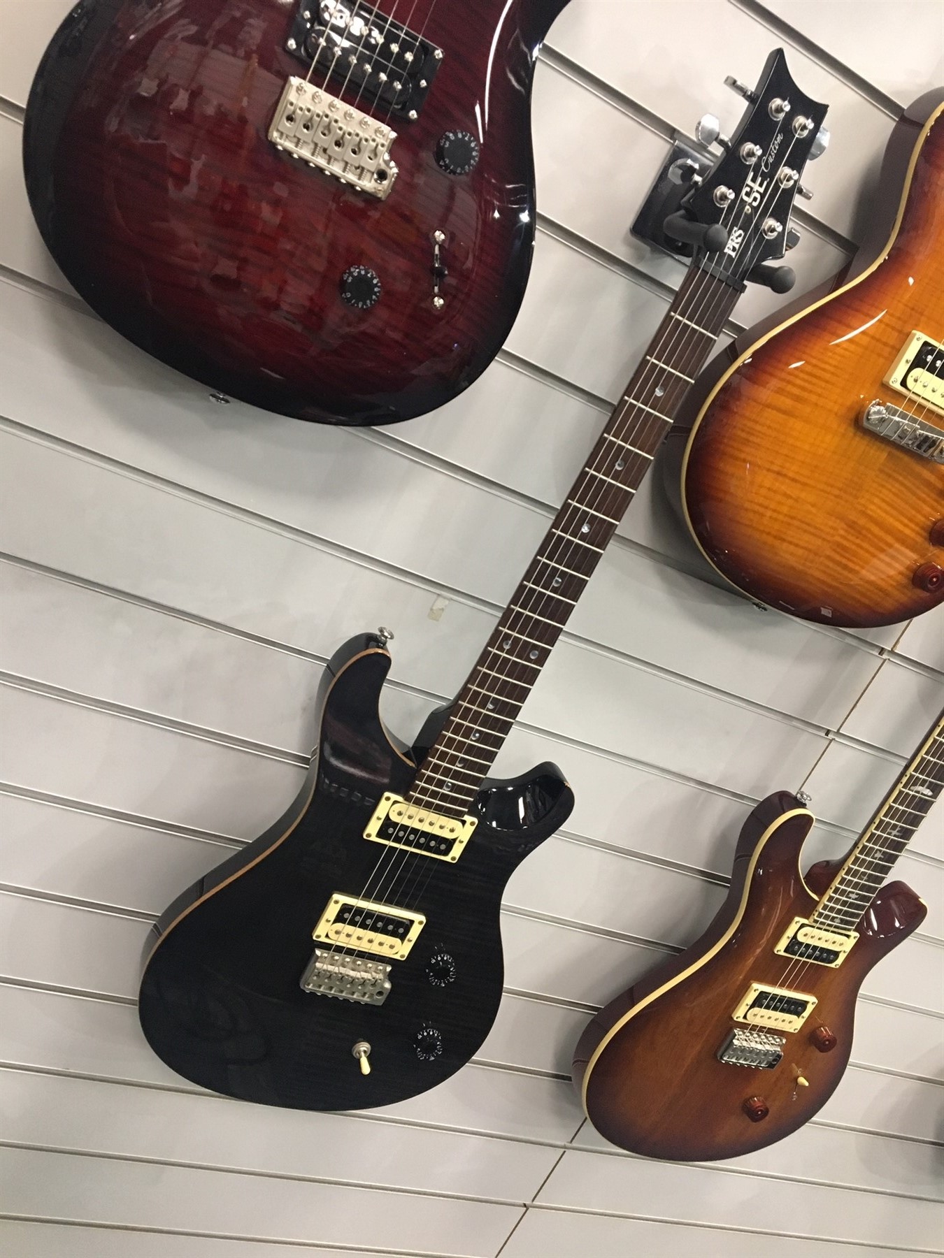 HW Audio:. PRS SE Korean Electric Guitar - Used, Grey/Black