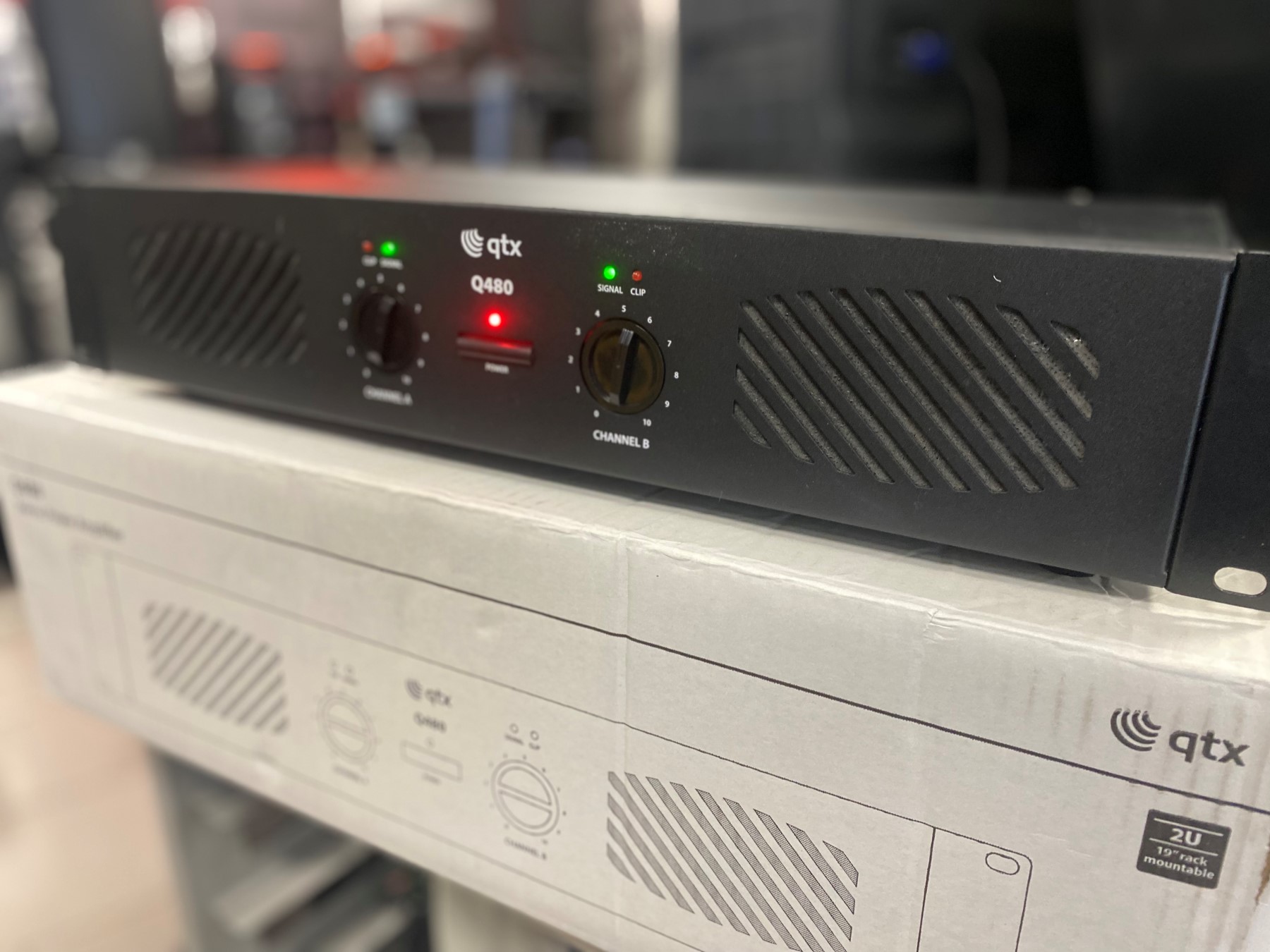 HW Audio:. QTX Q480 Power Amplifier 2 X 240W (172.052UK), Ex Display