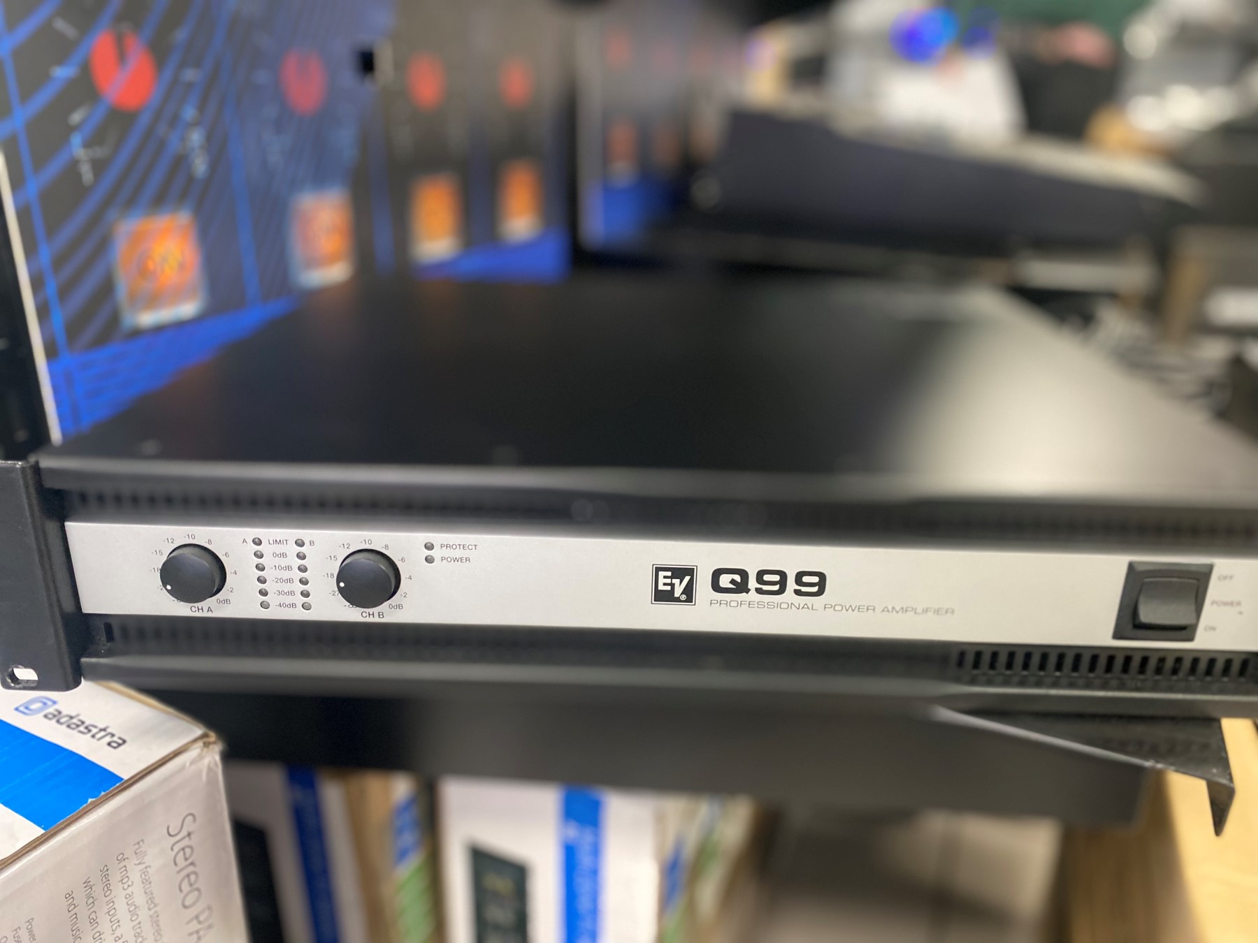 HW Audio:. Electrovoice Q99 Power Amplifier - Used