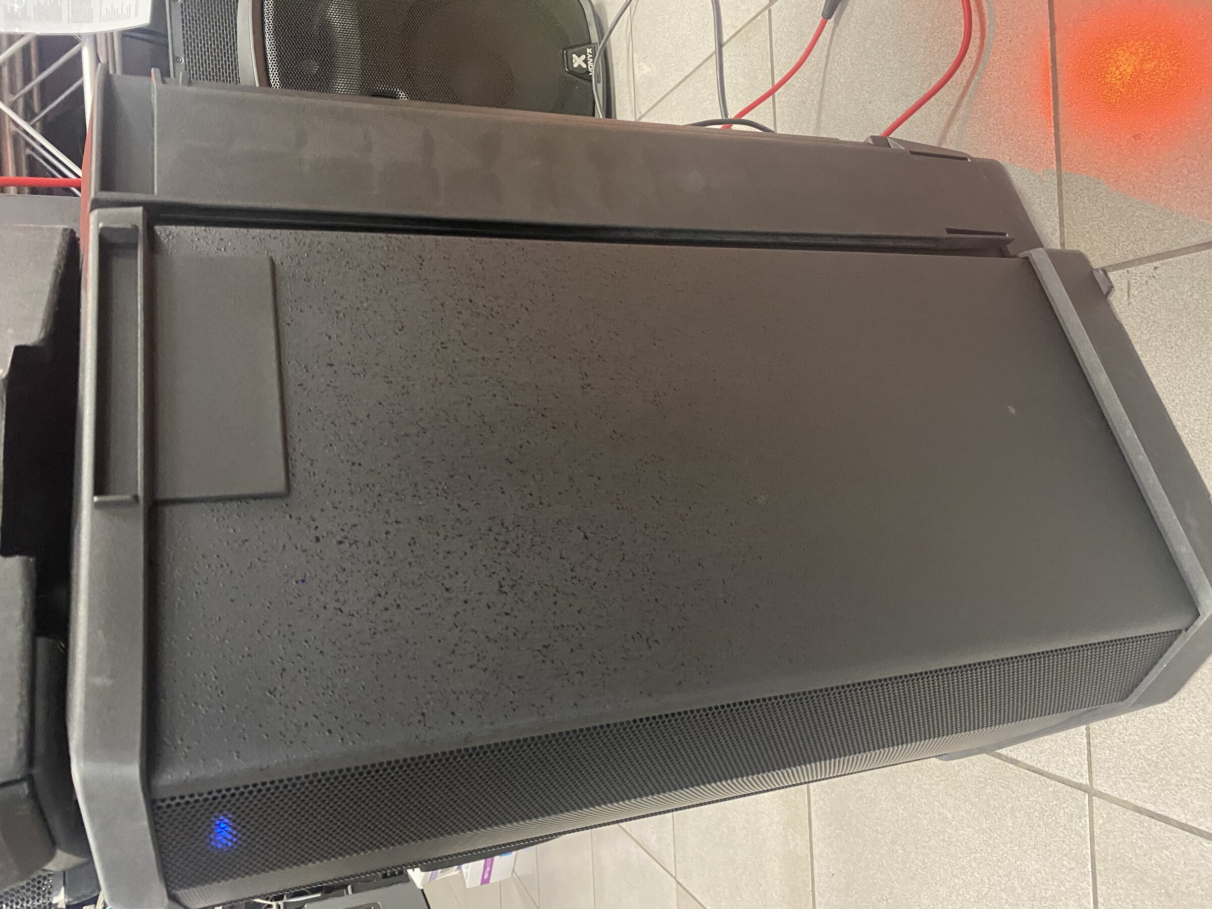 HW Audio:. Bose F1 Subwoofer Powered Bass Bin With Cover - Used