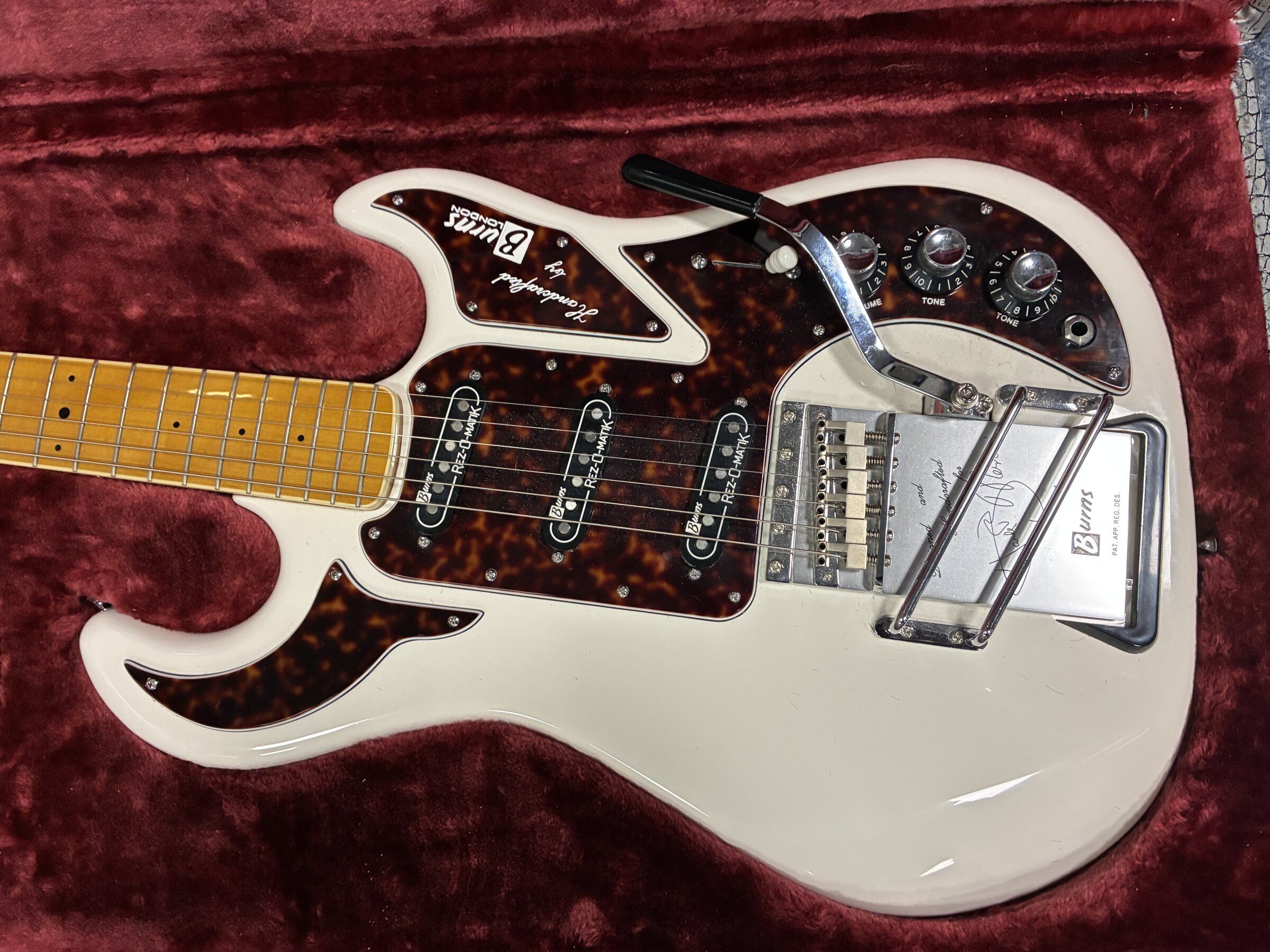 HW Audio:. Burns Marvin - Used, White, Maple